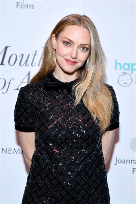 Amanda Seyfried Sexy In A Tiny Dress At The Premiere Of A Mouthful Of Air 9 Photos The