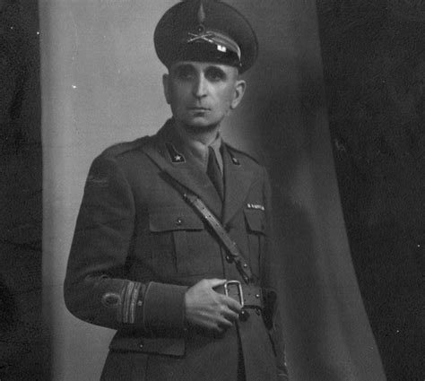 Giuseppe Azzali Il Colonnello Dellesercito Che Nascose La Famiglia