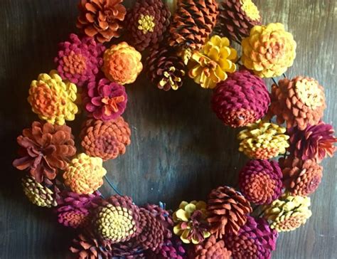 Make A Beautiful Autumn Wreath Out Of Pinecones