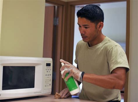 How To Clean Your Microwave Glimmr London S Local Domestic Cleaner