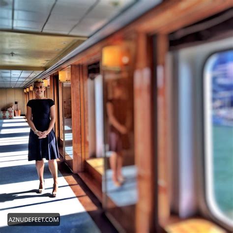 Alison Morris Feet Aznudefeet