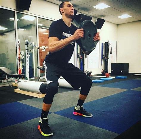 Zach Lavine Has Put On Some Serious Muscle R Nba