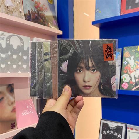 Jual Album Red Velvet Chill Kill Poster Ver Random Shopee Indonesia