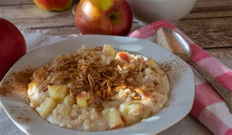 Receptes Lv — Auzu Pārslu Putra Ar āboliem