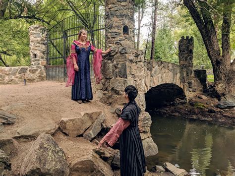 La Dame Basse Dance How To For Lotr Elves Adventures In Dance