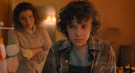 Stranger Things 2x05 Chapter Five Dig Dug