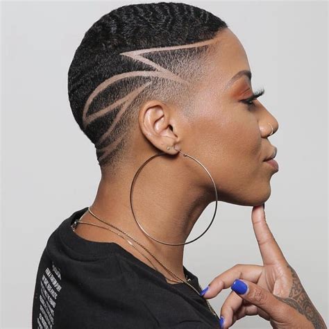Black Women Haircuts For Round Faces