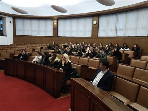 1 Gimnazija U Hrvatskom Saboru Prva Gimnazija Split I Gimnazija Split