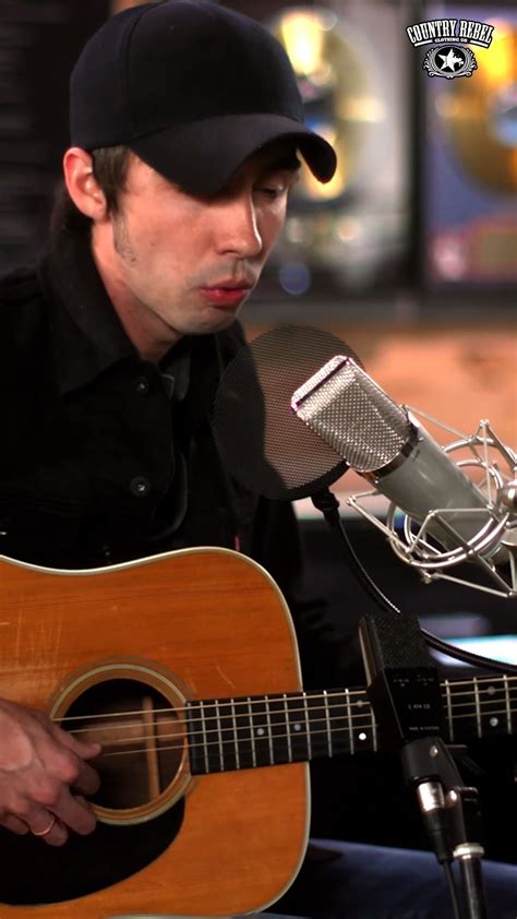 While Performing At The George Jones Museum Mo Pitney Paid Tribute To The Possum With A Cover