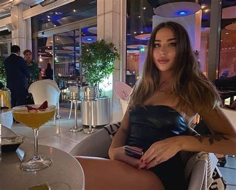 Oh Bit Ly 3wlmexv Amy Nud Star Medium