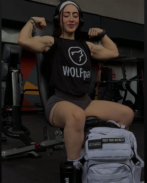 Sofia Alexandra Sofimartinez Fit • Instagram Photos And Videos