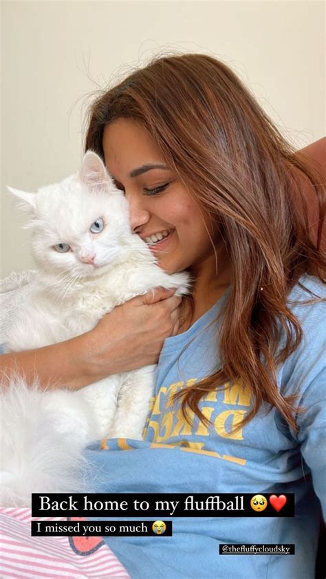 Pin By Wasim Shaikh On Jiya And Abhishek Best Friends Funny Friends Funny Missing You So Much