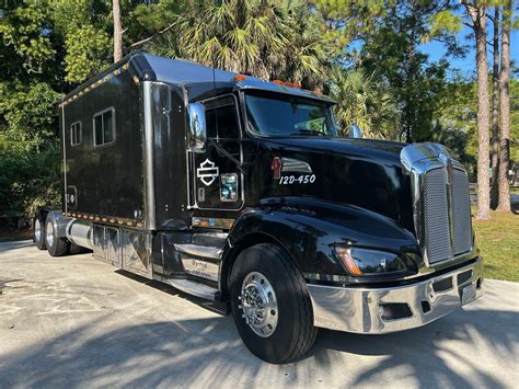 2014 Kenworth T660 With 156 Inch Custom Ari Legacy Sleeper 1048