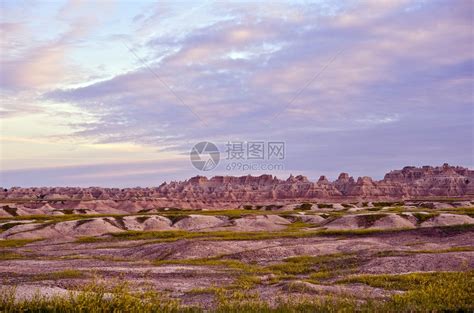 日落期间的荒地平线荒地公园形成的草原和沙石高清图片下载 正版图片504741245 摄图网