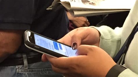 What Does The Fbi Text Message Warning Mean For Apple Android Users