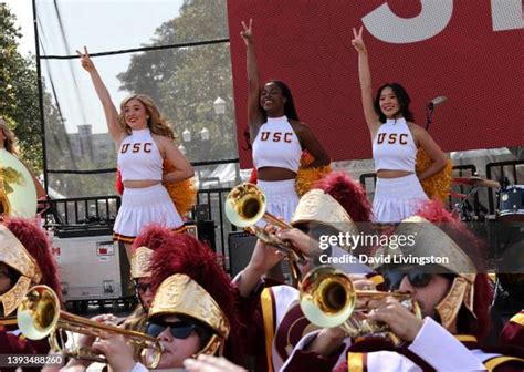 Usc Song Girls Photos And Premium High Res Pictures Getty Images