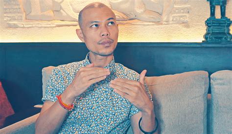 Phnom Penh And Culture Activité Artistique Foisonnante Pour Jean Baptiste Phou