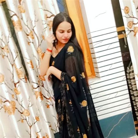 Aarti verma (@aarti_vermani) • Threads, Say more