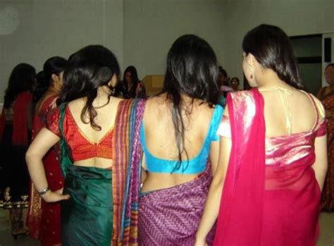 Indian Girls Hot Saree Back Saree Back Photos Desi Aunty Pics