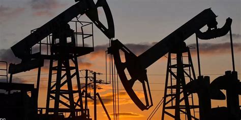 Oil Prices Drop 2 Amid Hurricane Risk Easing