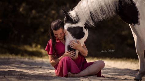 Esther Van Vaneveld “milow Wil Graag Dingen Ondernemen En Lijkt Van