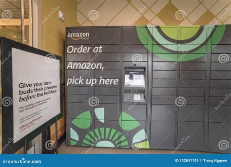 Amazon Locker Self Service Parcel Delivery Pickup At Whole Food