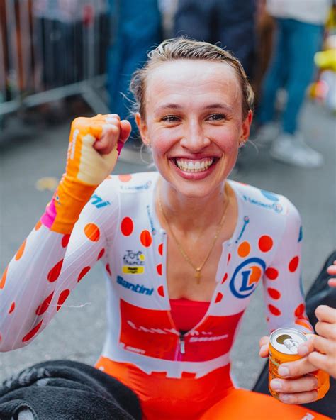 Katarzyna Niewiadoma Lombre Lumineuse Du Peloton Mondial Àblock