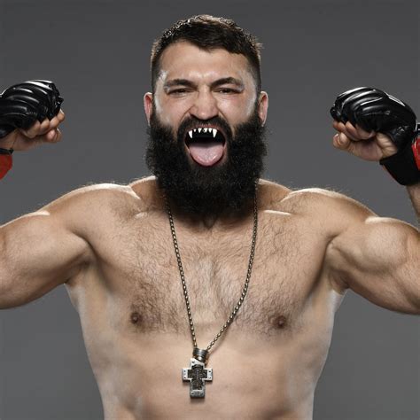 Andrei Arlovski Missing Teeth