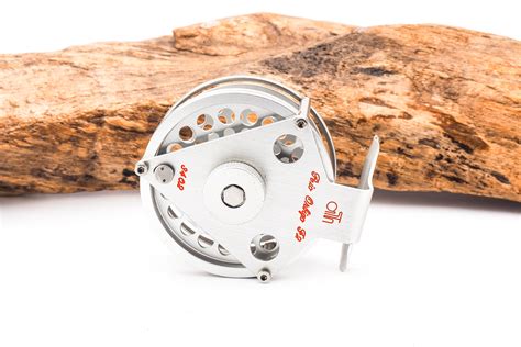 Made In Holland Ari T Hart Rio Orbigo F2″ Silver 2 78” Trout Fly