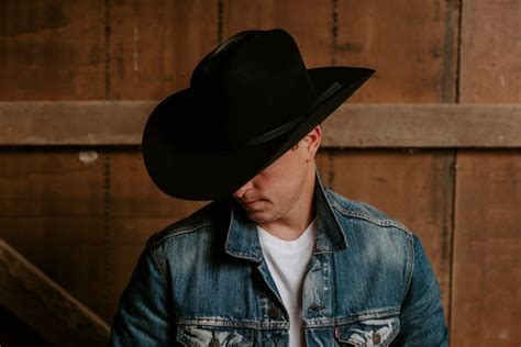 Watch Brian Callihans Same Thing She Told Me Video [premiere]