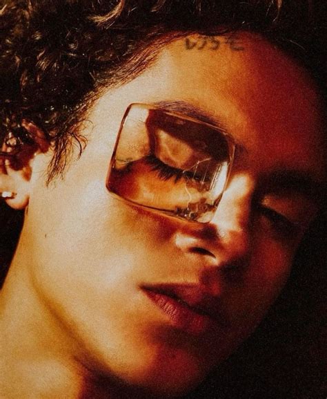 Dominic Fike Vampire Dominic Fike Pfp Sunburn Dominic Fike Aesthetic