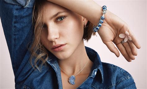 Daga Jez For Pandora Campaign Metro Models
