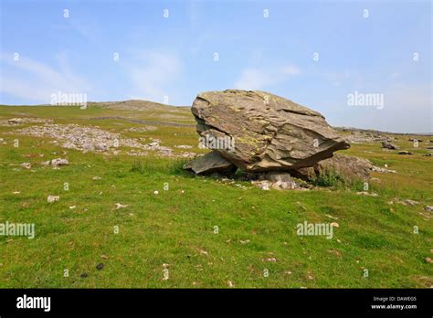 Norber Erratics Boulder Austwick North Yorkshire Yorkshire Dales