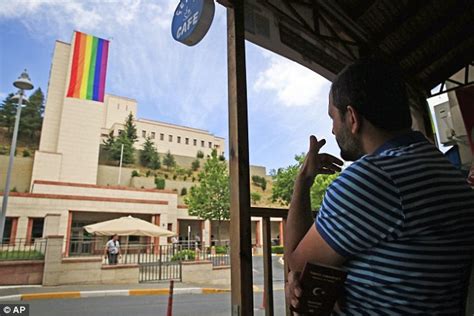 Istanbul Gay Pride March Banned Over Security Concerns Daily Mail Online
