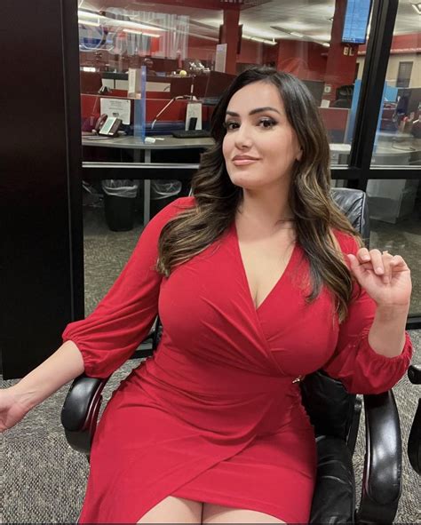 Magdalena Pernet Tv Poland Reporter R Hot Reporters