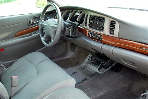 2004 Buick Lesabre Interior