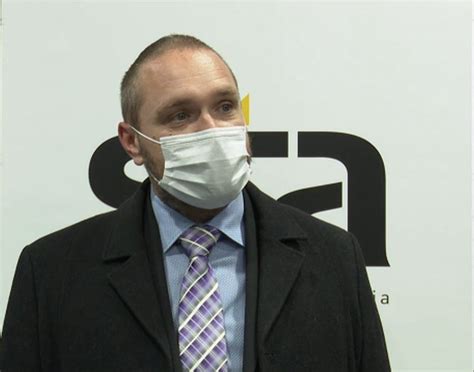 Pravni Strokovnjak Pravne Podlage Za Ustavitev Financiranja Sta Ni Bilo