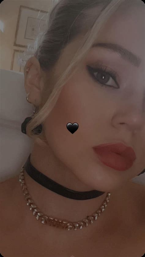 Brec Bassinger R Womenofthedcuniverse