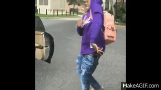 Sauce Walka Dancing To Drip Some Flava Den On Make A 