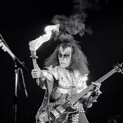 Gene Simmons 1976 Gene Simmons Kiss Gene Simmons Kiss Army