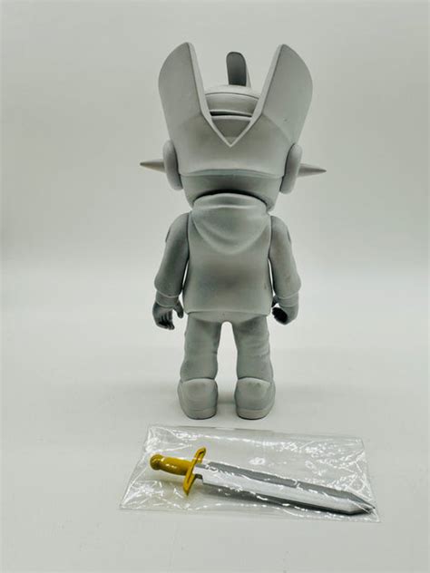 Devil Toys X Quiccs Otomo Zeta 6” Inch Primed Redguardian