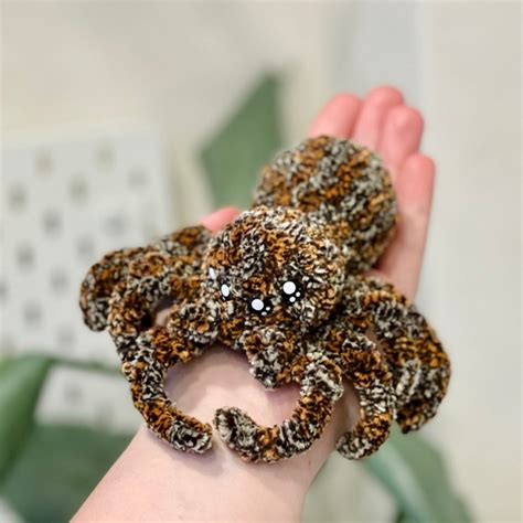 Spider Crochet Pattern Crochet Brooch Amigurumi Insect Inspire Uplift