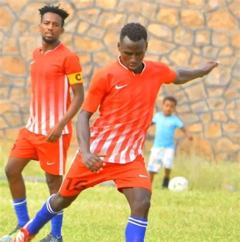 Hb Madebo እግር ኳስ እኮ ከአድመኝናት፣ከቤተሰባዊናት እና ለራሴ ከማለት ይልቅ Facebook