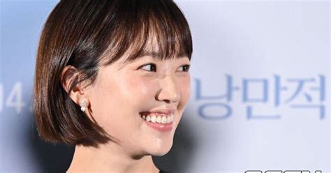 사진 전혜진 반짝이는 미소 조선비즈