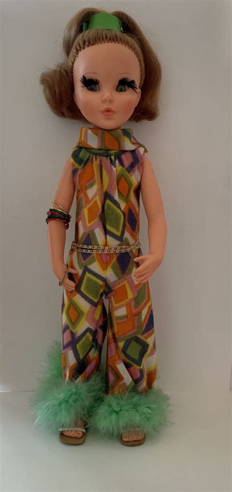 Pin Di Nathalie Becker Su Modepuppen Vestiti Per Bambole Bambole Vestiti