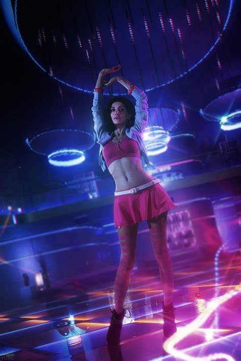 Russian Model Shows Off Impressive Gta Vice City Cosplay