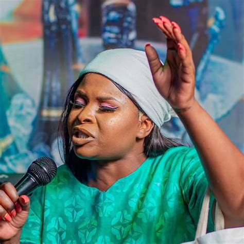 Ashly Masendeke Mai Jeremaya • Threads Say More