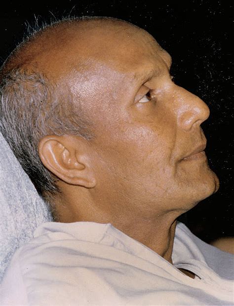 Sri Chinmoy In Meditation Sri Chinmoy Photos