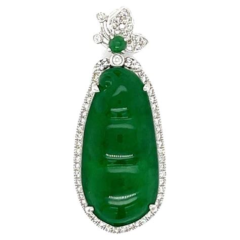Jadeite Jade 18k Gold Pi Disc Pendant For Sale At 1stdibs Jade Disc