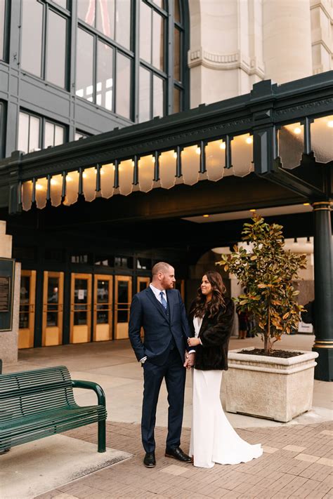 The Magic Of Winter Weddings Kansas City Wedding Photograph